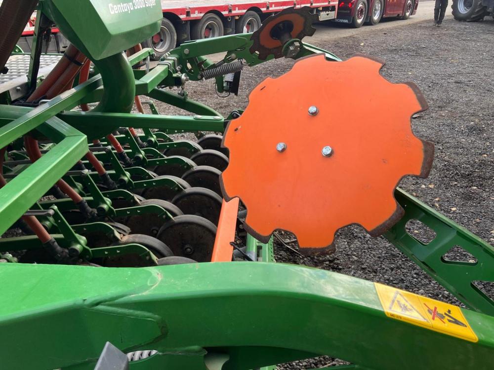 Amazone Centaya 3000 Super Combi Drill cw 3m Pwr Harrow for Sale - SJB ...
